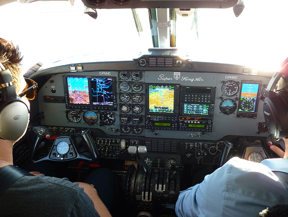 Beechcraft Super King Air 200 – Maxcraft Avionics