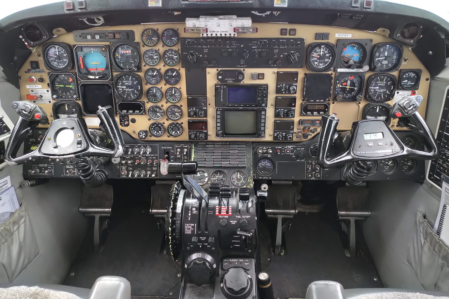 Beech 1900C Garmin G700TXi Glass Cockpit Installation – Maxcraft Avionics